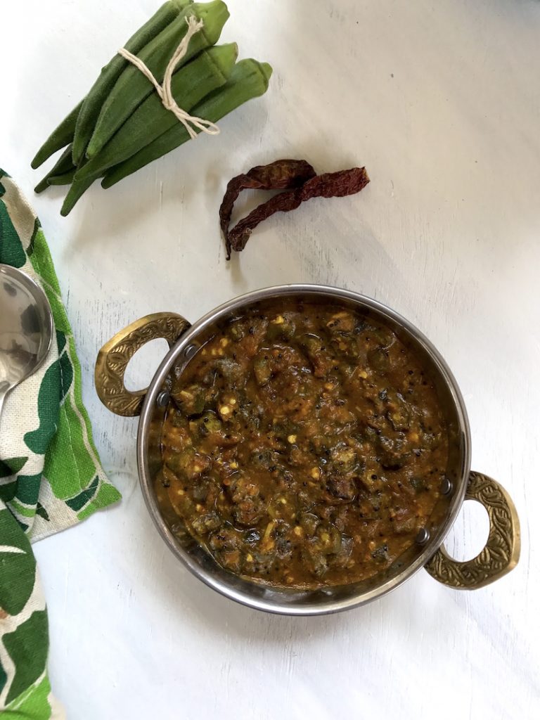 Bendekai Gojju- A Karnataka style bhindi / okra curry in a tamarind base